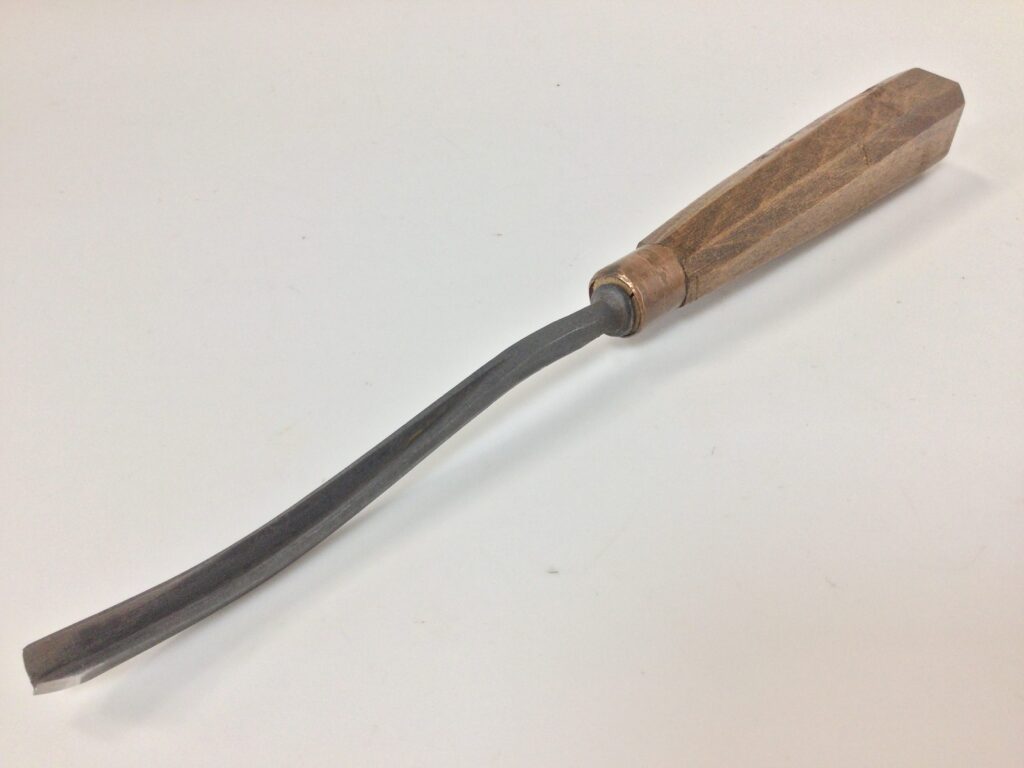 Henry Taylor #40 Curved V Parting Tool 5/16”. (27071) - Old School Tools