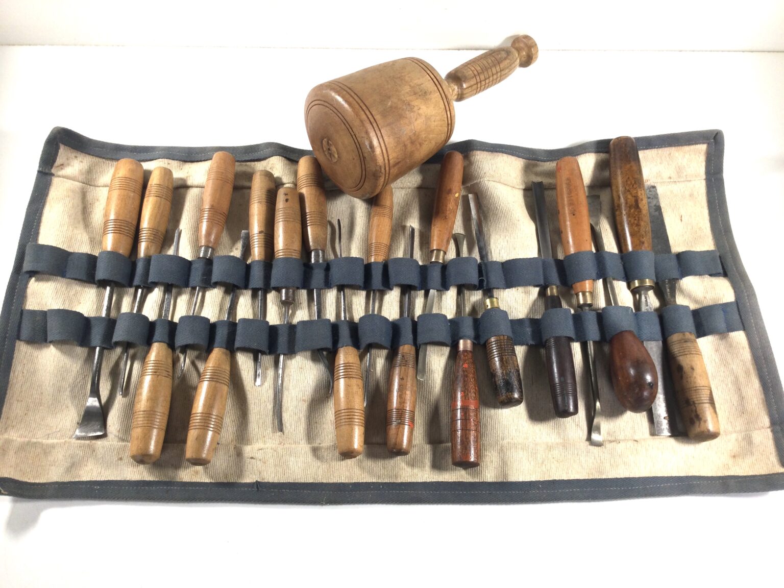 Carving tools - Old School Tools
