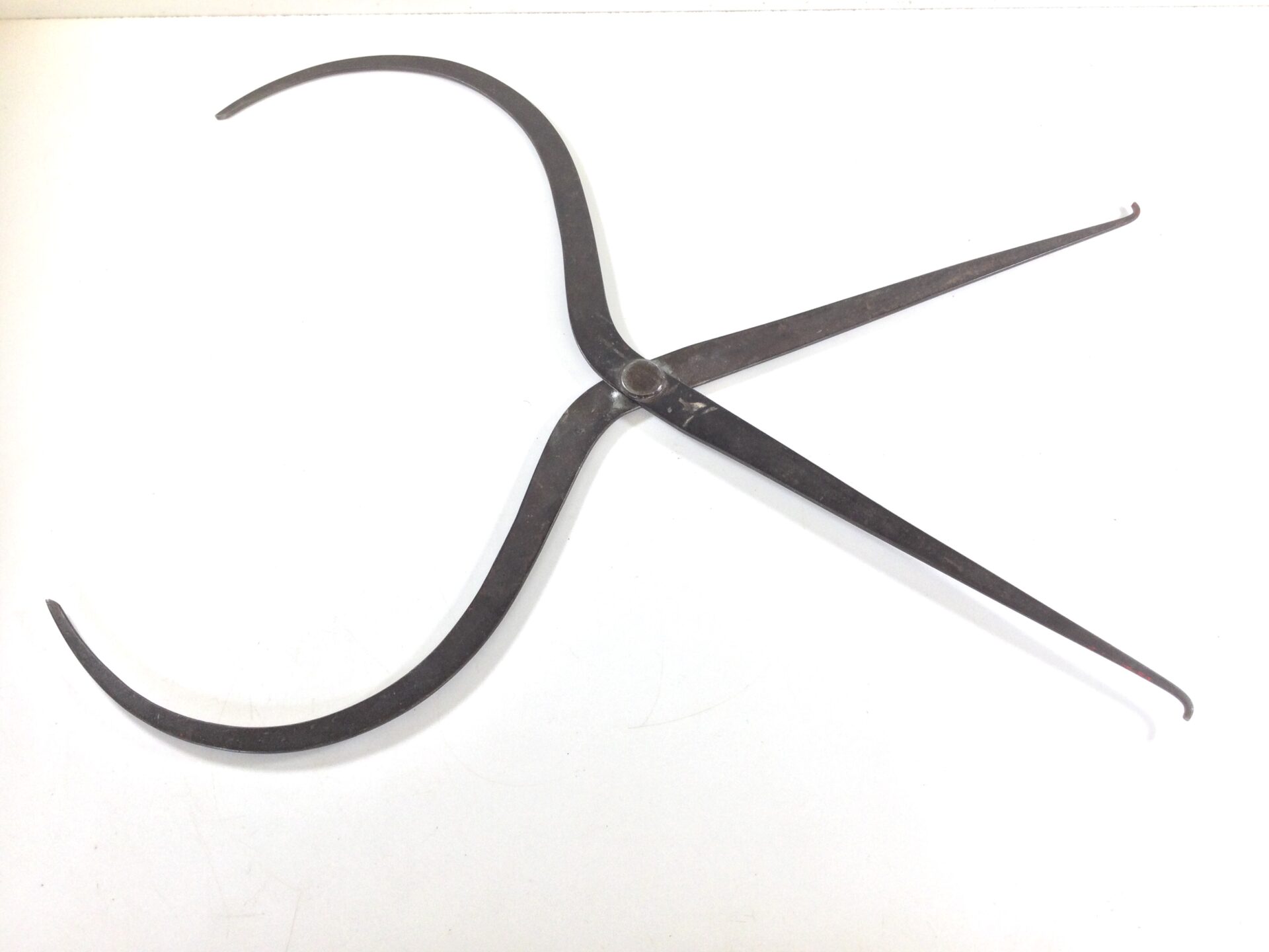 Pattern-Makers Big Inside / Outside Callipers. (37645) - Old School Tools